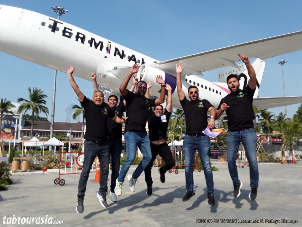 Pattaya Amazing Race Style Treasure Hunt Team Building. | Tabtourasia